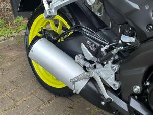 Pelēks Yamaha MT 2018 Prienai, ar dzinēja tilpumu 0.13 L un nobraukumu 12 tūkst. km par 2790 €, foto 41 vietnē AUTOMOTO.COM.LV