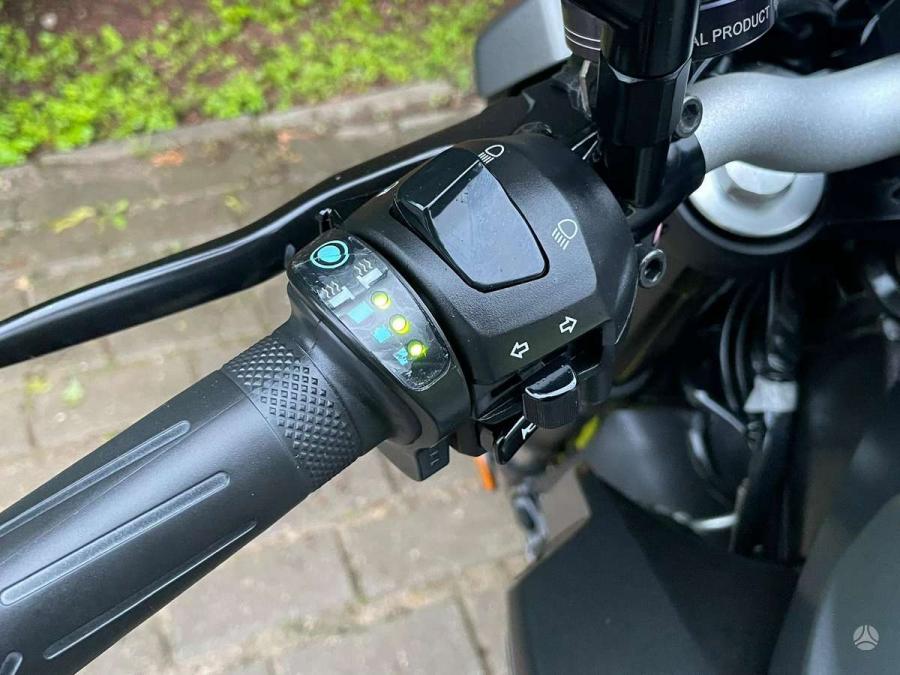 Pelēks Yamaha MT 2018 Prienai, ar dzinēja tilpumu 0.13 L un nobraukumu 12 tūkst. km par 2790 €, foto 43 vietnē AUTOMOTO.COM.LV