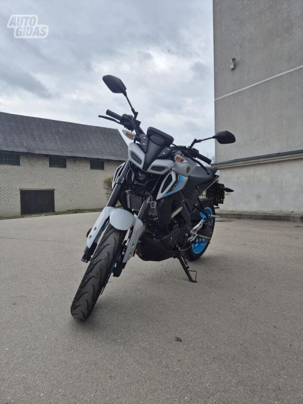 Pelēks Yamaha MT 2025 Raseiniai, ar dzinēja tilpumu 0.13 L un nobraukumu 2 tūkst. km par 4700 €, foto 2 vietnē AUTOMOTO.COM.LV