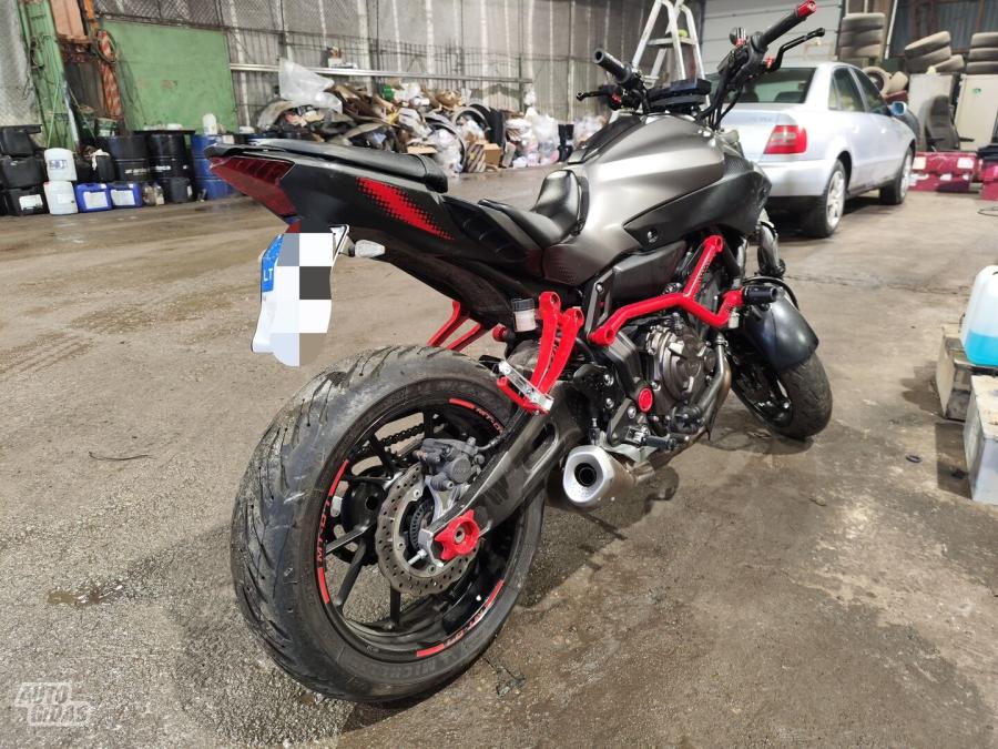 Yamaha MT 2015 Kauņa, ar dzinēja tilpumu 0.70 L un nobraukumu 42 tūkst. km par 1950 €, foto 2 vietnē AUTOMOTO.COM.LV