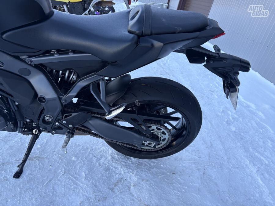 Yamaha MT 2024 in Kelme, with an engine capacity of 0.89 L and mileage of 2 thousand km for 4030 €, photo 10 on AUTOMOTO.COM.LV
