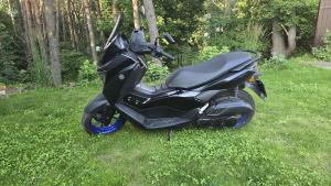 Black Yamaha N-MAX 125 2025 in Vilnius, with an engine capacity of 0.13 L and mileage of 4 thousand km for 3000 €, photo  on AUTOMOTO.COM.LV