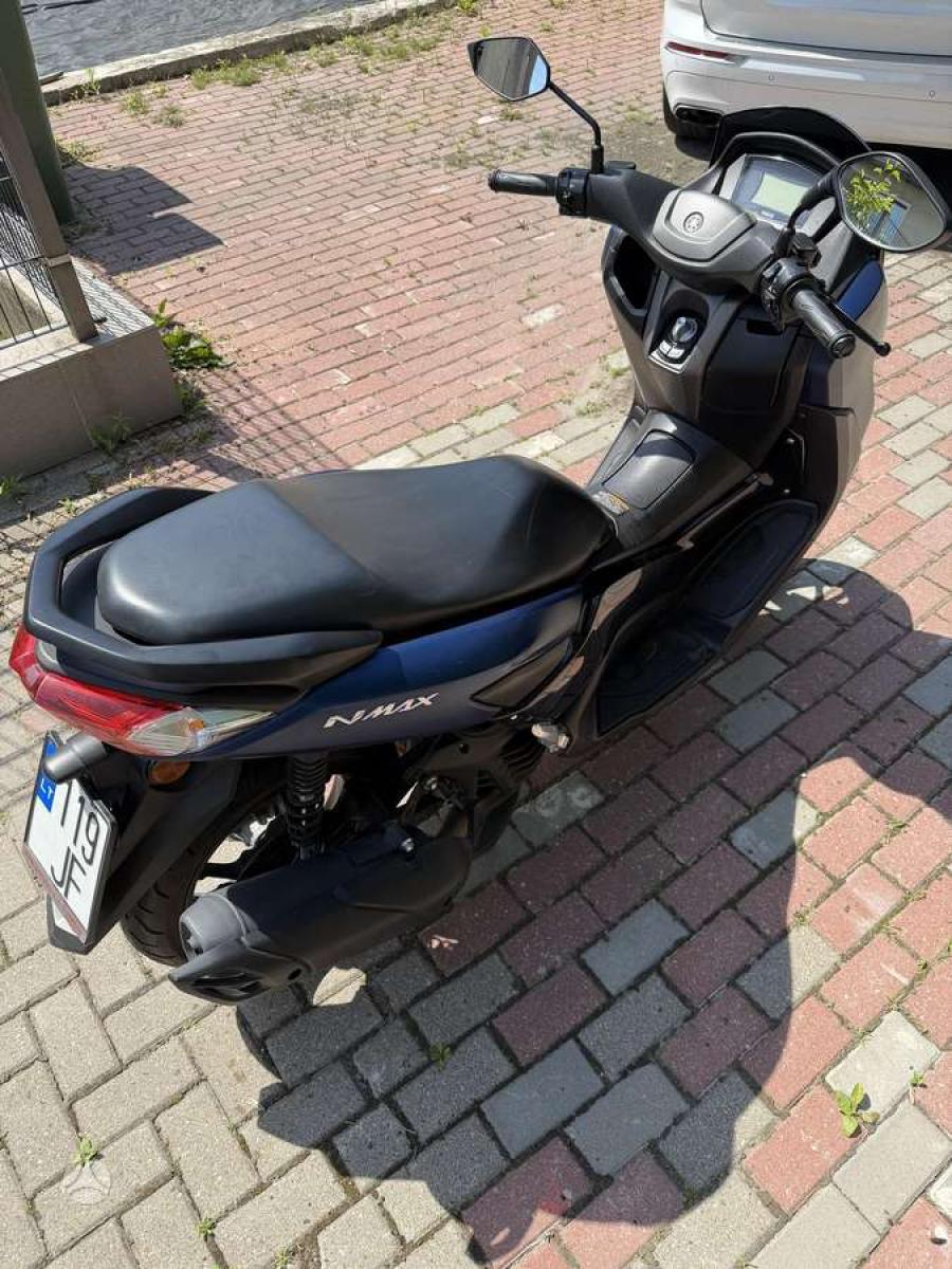 Blue Yamaha N-MAX 125 2021 in Kaunas, with an engine capacity of 0.00 L and mileage of 6 thousand km for 2800 €, photo 3 on AUTOMOTO.COM.LV