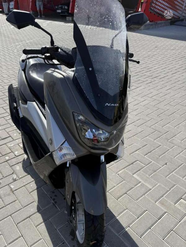 Pelēks Yamaha N-MAX 125 2016 Mažeikiai, ar dzinēja tilpumu 0.13 L un nobraukumu 23 tūkst. km par 1950 €, foto 3 vietnē AUTOMOTO.COM.LV