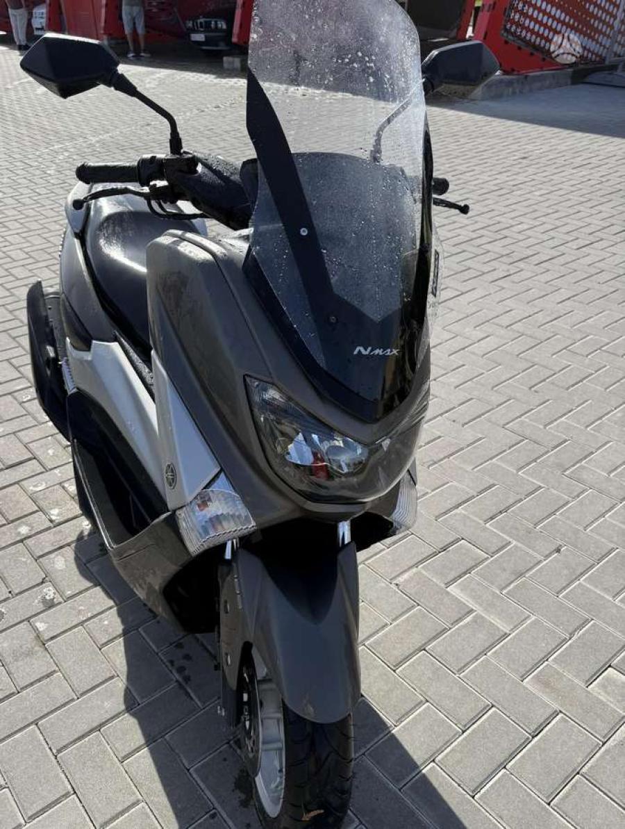 Pelēks Yamaha N-MAX 125 2016 Mažeikiai, ar dzinēja tilpumu 0.13 L un nobraukumu 23 tūkst. km par 1950 €, foto 3 vietnē AUTOMOTO.COM.LV