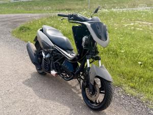Yamaha N-MAX 125 2016 in Vievis, with an engine capacity of 0.13 L and mileage of 63 thousand km for 525 €, photo  on AUTOMOTO.COM.LV