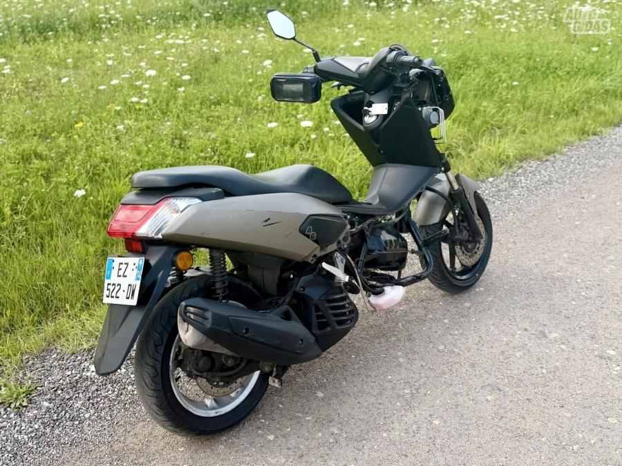 Yamaha N-MAX 125 2016 in Vievis, with an engine capacity of 0.13 L and mileage of 63 thousand km for 525 €, photo 3 on AUTOMOTO.COM.LV