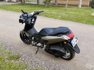 Yamaha N-MAX 125 2016 in Vievis, with an engine capacity of 0.13 L and mileage of 63 thousand km for 525 €, photo 4 on AUTOMOTO.COM.LV