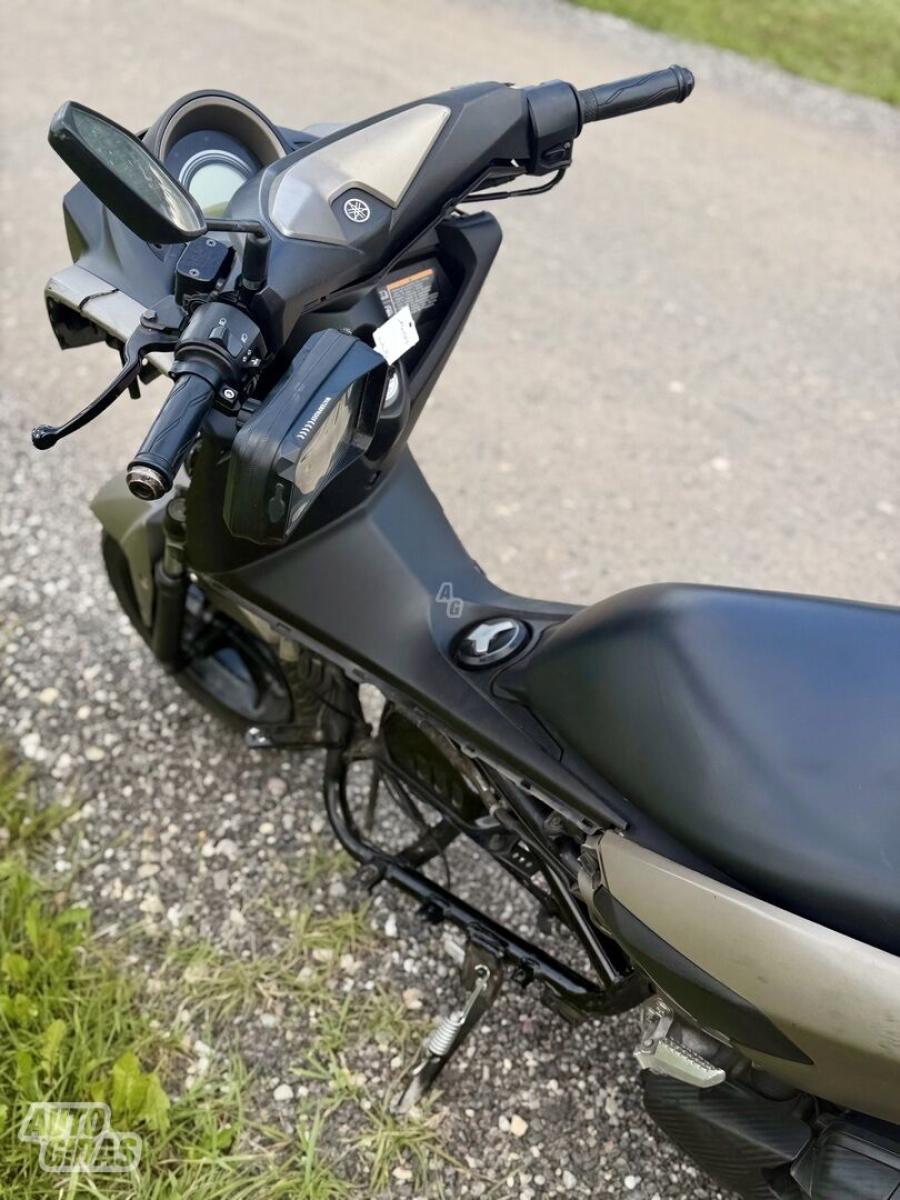 Yamaha N-MAX 125 2016 in Vievis, with an engine capacity of 0.13 L and mileage of 63 thousand km for 525 €, photo 7 on AUTOMOTO.COM.LV