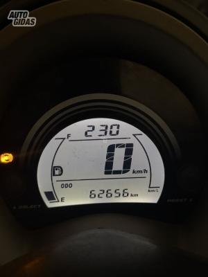 Yamaha N-MAX 125 2016 in Vievis, with an engine capacity of 0.13 L and mileage of 63 thousand km for 525 €, photo 13 on AUTOMOTO.COM.LV