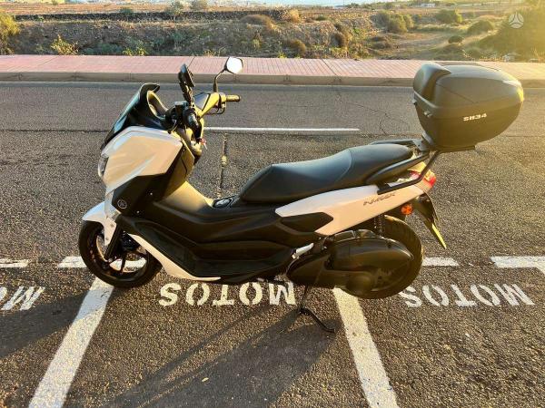 Ямаха N-MAX 125 2020 в Вильнюс, объемом двигателя 0.13 л и пробегом 14 тыс. км за 2600 €, фото 3 на AUTOMOTO.COM.LV