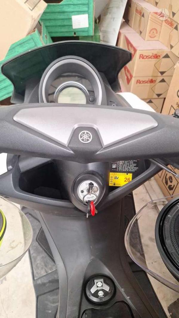 Ямаха N-MAX 125 2020 в Вильнюс, объемом двигателя 0.13 л и пробегом 14 тыс. км за 2600 €, фото 8 на AUTOMOTO.COM.LV