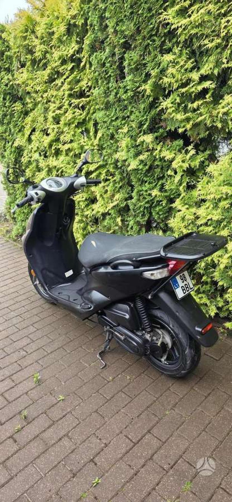 Melns Yamaha Neos 2013 Utena, ar dzinēja tilpumu 49.00 L un nobraukumu 27 tūkst. km par 680 €, foto 8 vietnē AUTOMOTO.COM.LV