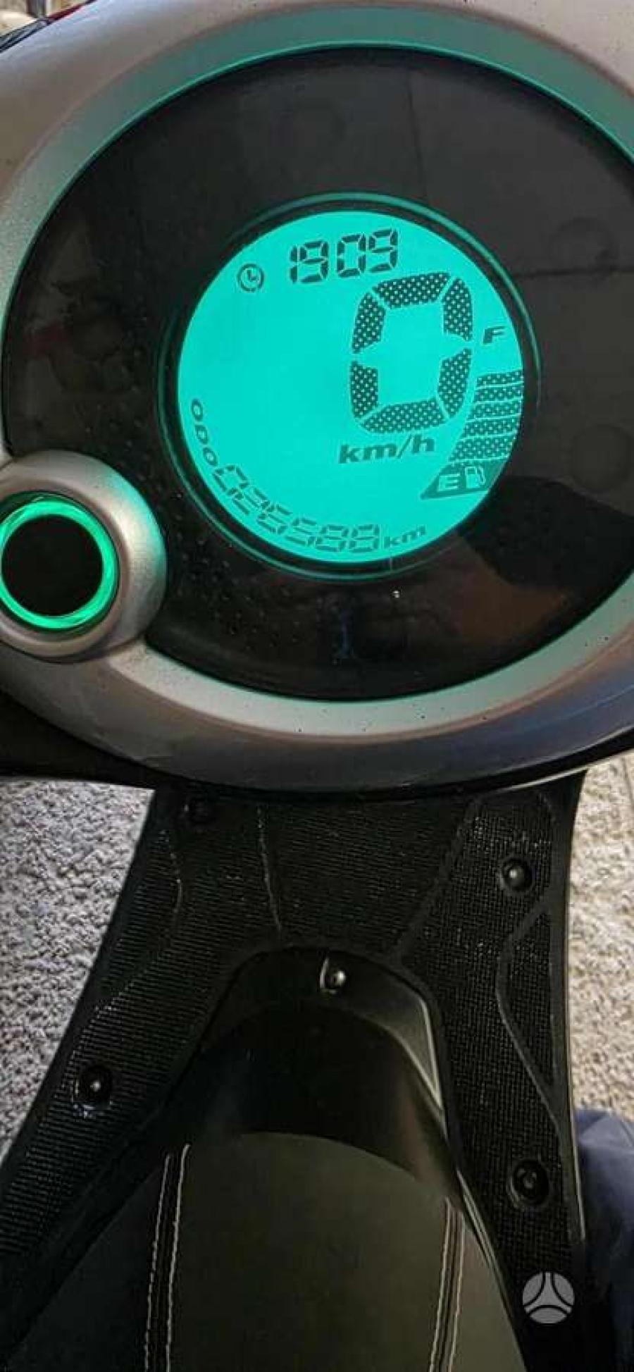 Melns Yamaha Neos 2013 Utena, ar dzinēja tilpumu 49.00 L un nobraukumu 27 tūkst. km par 680 €, foto 15 vietnē AUTOMOTO.COM.LV