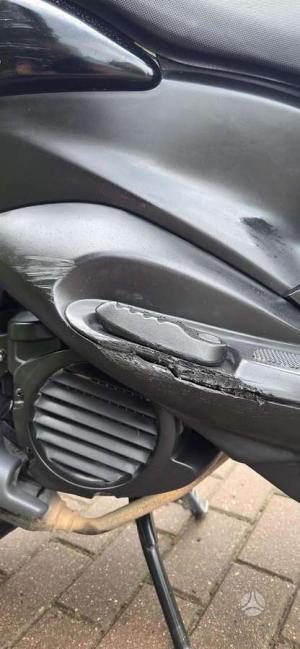 Melns Yamaha Neos 2013 Utena, ar dzinēja tilpumu 49.00 L un nobraukumu 27 tūkst. km par 680 €, foto 16 vietnē AUTOMOTO.COM.LV