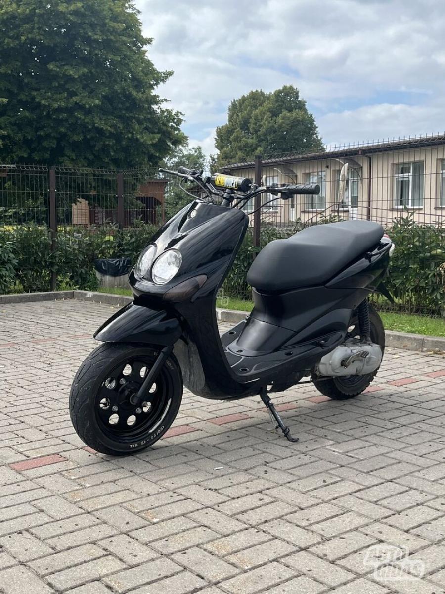 Black Yamaha Neos 2014 in Taurage, with an engine capacity of 0.05 L and mileage of 15 thousand km for 1150 €, photo 5 on AUTOMOTO.COM.LV