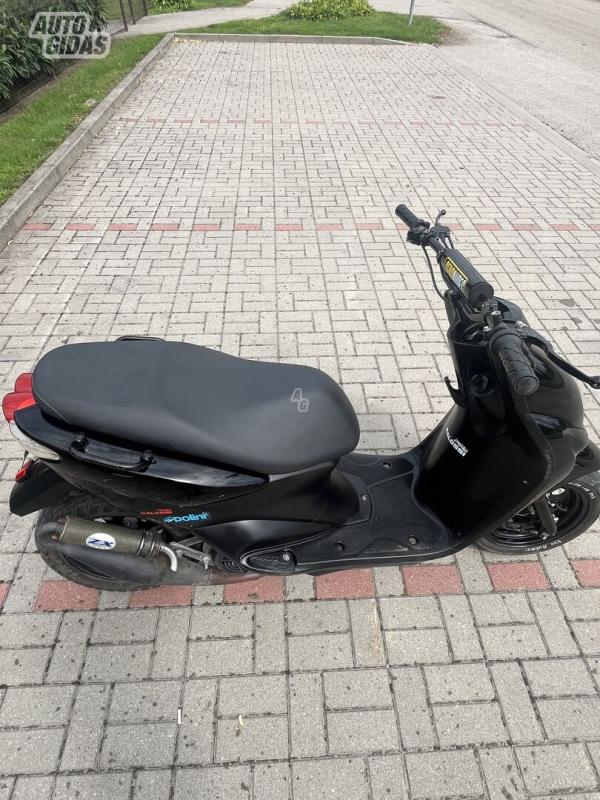 Black Yamaha Neos 2014 in Taurage, with an engine capacity of 0.05 L and mileage of 15 thousand km for 1150 €, photo 5 on AUTOMOTO.COM.LV