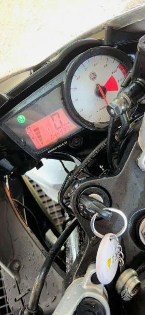 Black Yamaha R 125 2009 in Klaipeda, with an engine capacity of 0.13 L and mileage of 45 thousand km for 1650 €, photo 6 on AUTOMOTO.COM.LV