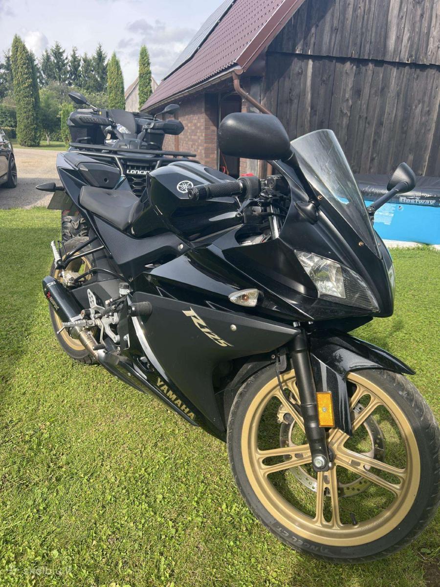 Melns Yamaha R 125 2010 Kelmė, ar dzinēja tilpumu 0.00 L un nobraukumu 45 tūkst. km par 1800 €, foto 3 vietnē AUTOMOTO.COM.LV