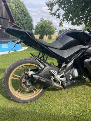 Melns Yamaha R 125 2010 Kelmė, ar dzinēja tilpumu 0.00 L un nobraukumu 45 tūkst. km par 1800 €, foto 9 vietnē AUTOMOTO.COM.LV