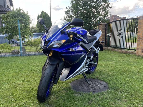 Blue Yamaha R 125 2017 in Siauliai, with an engine capacity of 0.13 L and mileage of 18 thousand km for 3000 €, photo 1 on AUTOMOTO.COM.LV