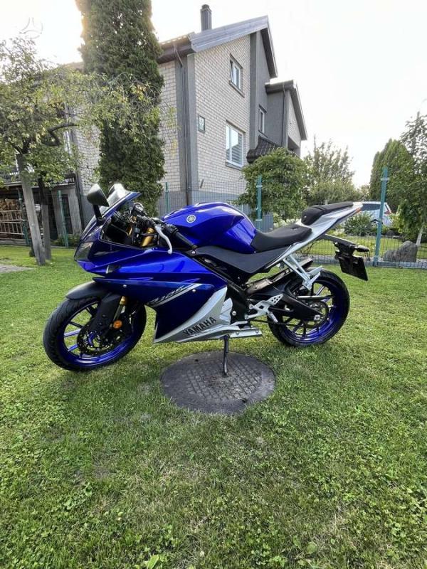 Blue Yamaha R 125 2017 in Siauliai, with an engine capacity of 0.13 L and mileage of 18 thousand km for 3000 €, photo 3 on AUTOMOTO.COM.LV