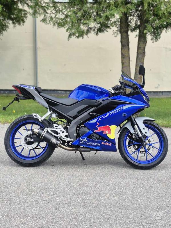 Синий Ямаха R 125 2020 в Пренай, объемом двигателя 0.13 л и пробегом 24 тыс. км за 3150 €, фото 2 на AUTOMOTO.COM.LV