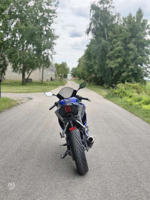 Blue Yamaha R 125 2020 in Prienai, with an engine capacity of 0.13 L and mileage of 24 thousand km for 3150 €, photo 5 on AUTOMOTO.COM.LV
