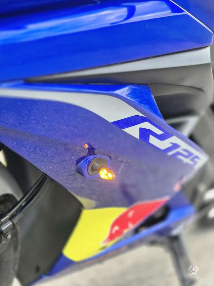 Blue Yamaha R 125 2020 in Prienai, with an engine capacity of 0.13 L and mileage of 24 thousand km for 3150 €, photo 11 on AUTOMOTO.COM.LV