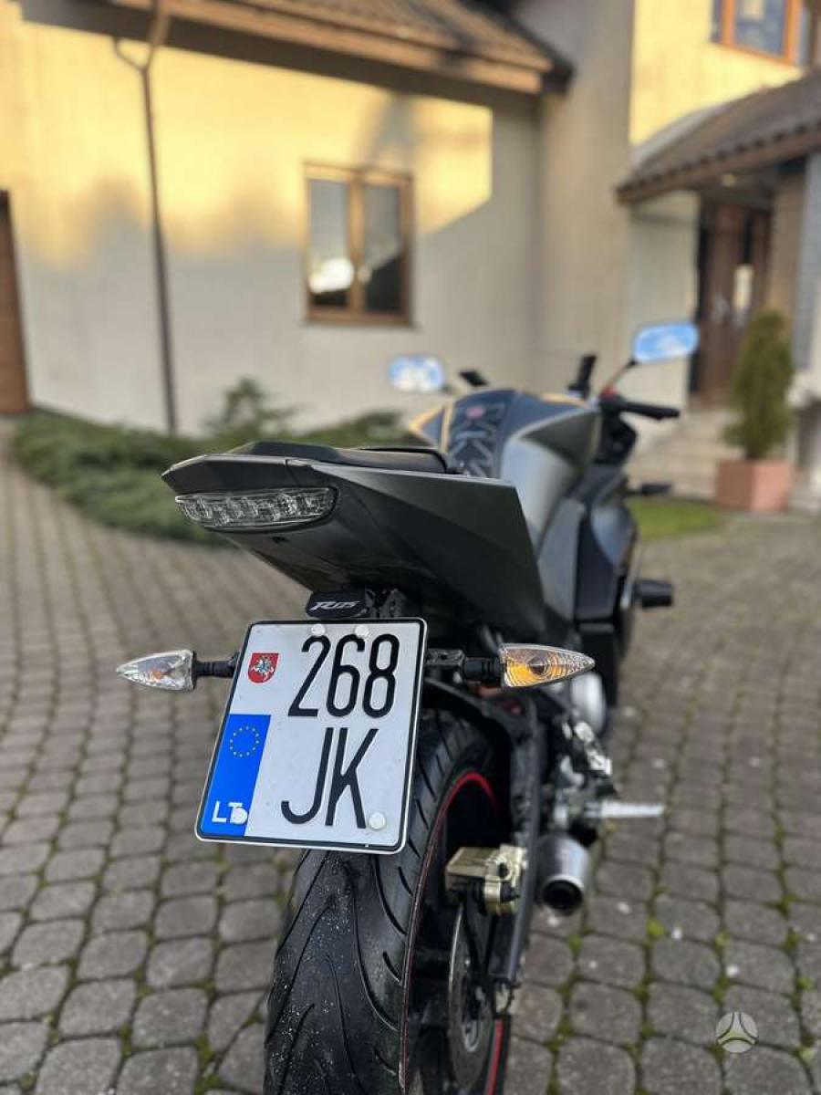 Grey Yamaha R 125 2013 in Klaipeda, with an engine capacity of 0.13 L and mileage of 16 thousand km for 2200 €, photo 3 on AUTOMOTO.COM.LV