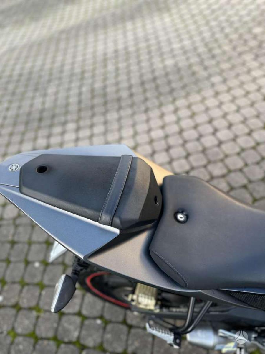 Grey Yamaha R 125 2013 in Klaipeda, with an engine capacity of 0.13 L and mileage of 16 thousand km for 2200 €, photo 4 on AUTOMOTO.COM.LV