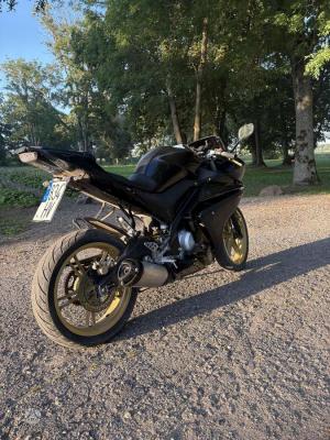 Yamaha R 125 2010 Jonava, ar dzinēja tilpumu 0.13 L un nobraukumu 46 tūkst. km par 1650 €, foto 3 vietnē AUTOMOTO.COM.LV