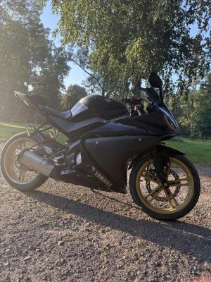 Yamaha R 125 2010 Jonava, ar dzinēja tilpumu 0.13 L un nobraukumu 46 tūkst. km par 1650 €, foto 4 vietnē AUTOMOTO.COM.LV