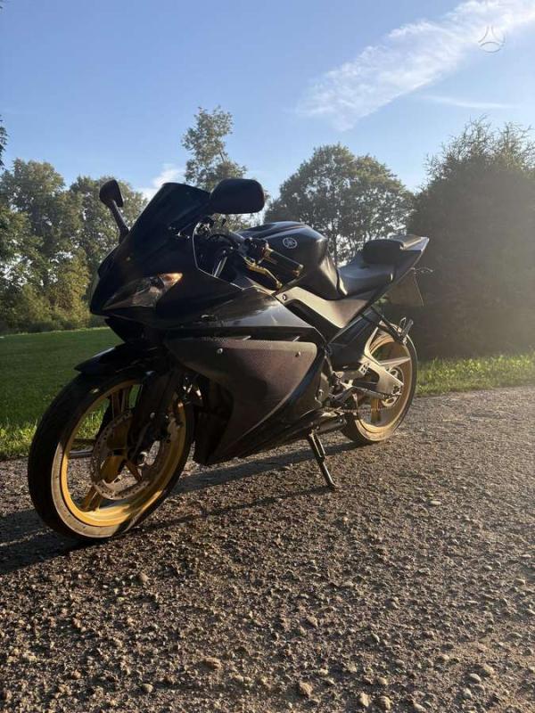 Yamaha R 125 2010 Jonava, ar dzinēja tilpumu 0.13 L un nobraukumu 46 tūkst. km par 1650 €, foto 5 vietnē AUTOMOTO.COM.LV