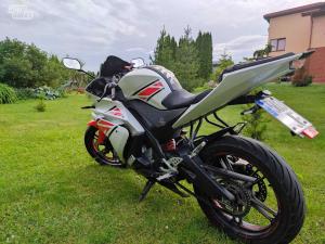 Ямаха R 125 2012 в Паневежис, объемом двигателя 0.00 л и пробегом 18 тыс. км за 2300 €, фото 9 на AUTOMOTO.COM.LV