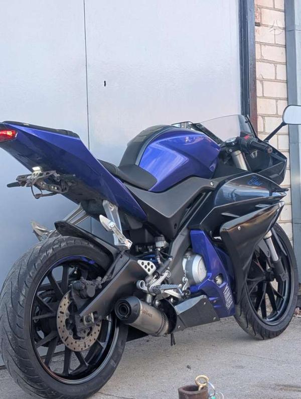 Yamaha R 125 2015 in Taurage, with an engine capacity of 0.13 L and mileage of 17 thousand km for 2550 €, photo 2 on AUTOMOTO.COM.LV
