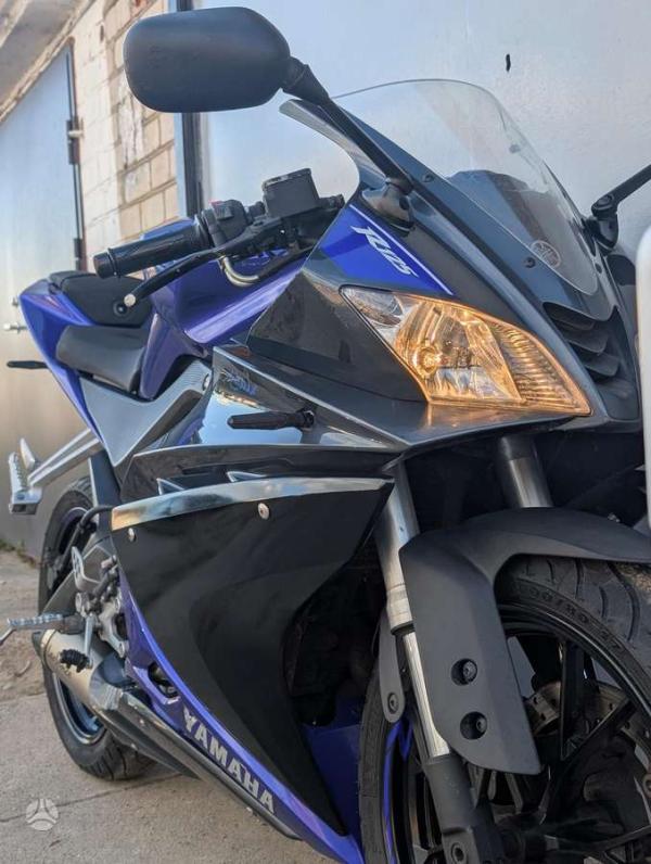 Yamaha R 125 2015 in Taurage, with an engine capacity of 0.13 L and mileage of 17 thousand km for 2550 €, photo 10 on AUTOMOTO.COM.LV