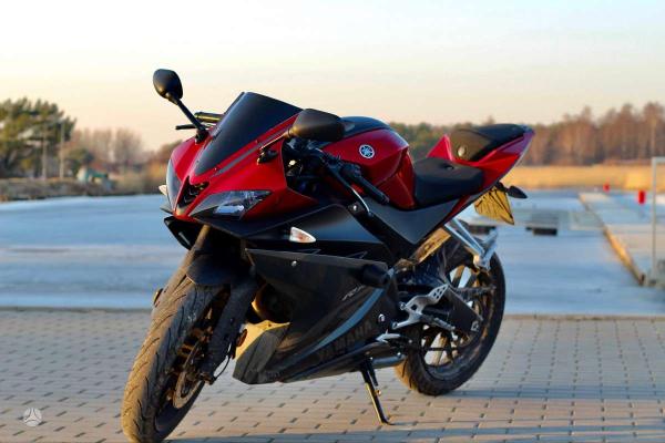 Ямаха R 125 2018 в Паланга, объемом двигателя 0.13 л и пробегом 26 тыс. км за 3200 €, фото 5 на AUTOMOTO.COM.LV