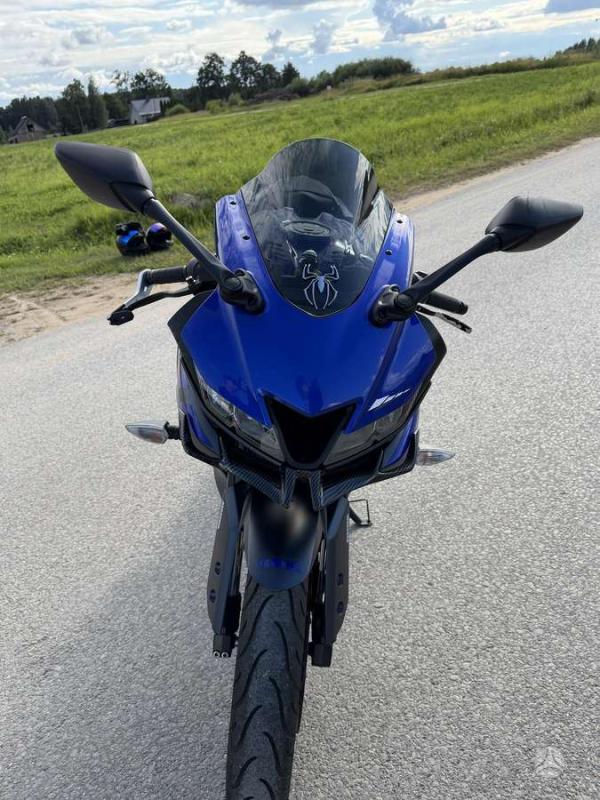 Yamaha R 125 2022 in Mazeikiai, with an engine capacity of 0.13 L and mileage of 9 thousand km for 4200 €, photo 2 on AUTOMOTO.COM.LV