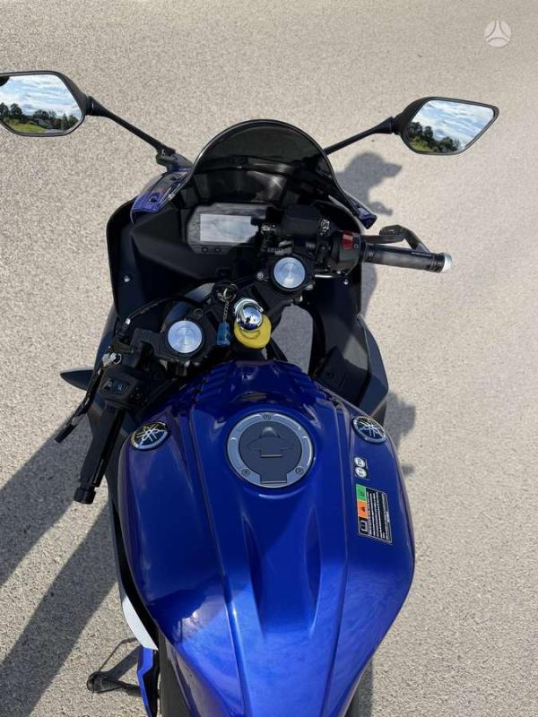 Yamaha R 125 2022 in Mazeikiai, with an engine capacity of 0.13 L and mileage of 9 thousand km for 4200 €, photo 9 on AUTOMOTO.COM.LV