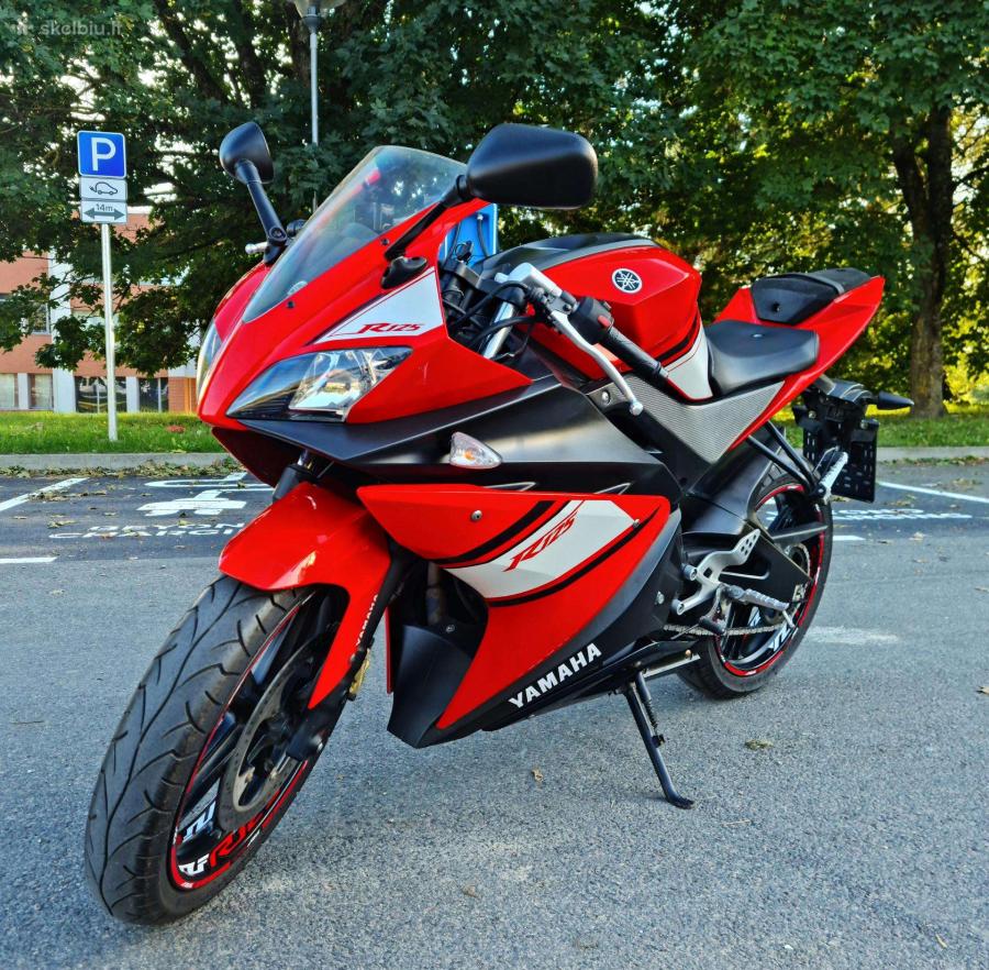 Красный Ямаха R 125 2009 в Алитус, объемом двигателя 0.13 л и пробегом 20 тыс. км за 2050 €, фото 1 на AUTOMOTO.COM.LV