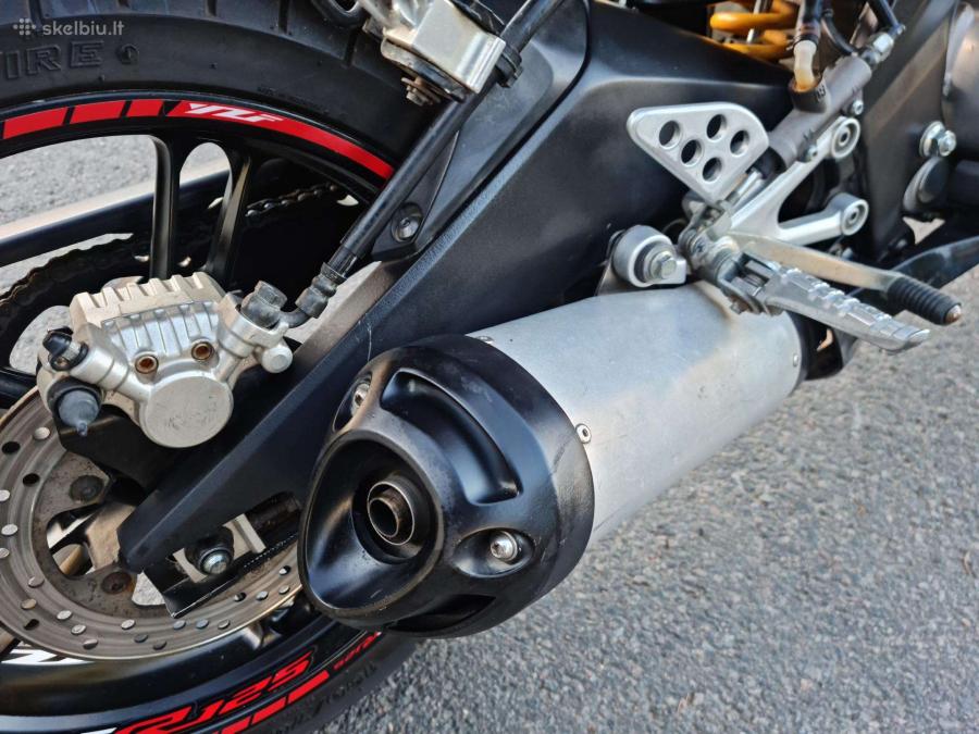 Красный Ямаха R 125 2009 в Алитус, объемом двигателя 0.13 л и пробегом 20 тыс. км за 2050 €, фото 7 на AUTOMOTO.COM.LV
