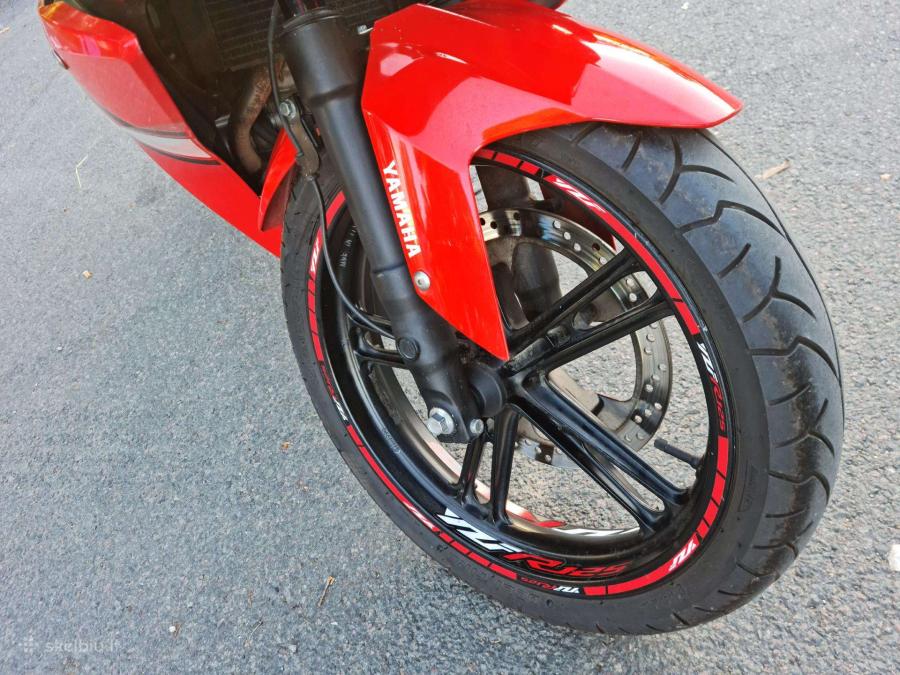 Красный Ямаха R 125 2009 в Алитус, объемом двигателя 0.13 л и пробегом 20 тыс. км за 2050 €, фото 14 на AUTOMOTO.COM.LV