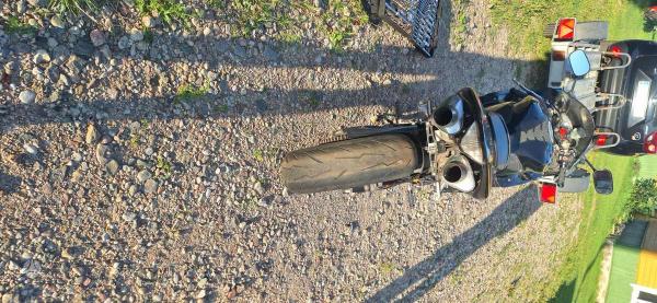 Melns Yamaha R1 2004 Viļņa, ar dzinēja tilpumu 1.00 L un nobraukumu 45 tūkst. km par 3700 €, foto 3 vietnē AUTOMOTO.COM.LV