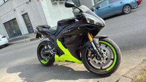 Black Yamaha R1 2006 in Vilnius, with an engine capacity of 1.00 L and mileage of 30 thousand km for 4500 €, photo  on AUTOMOTO.COM.LV