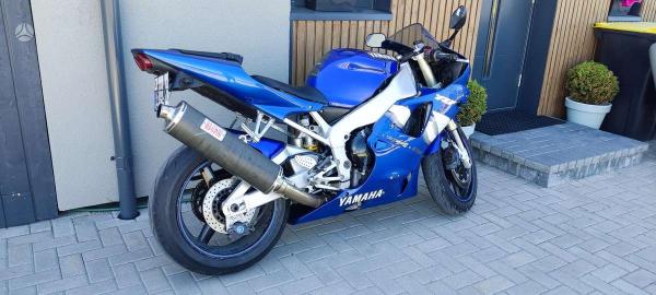 Синий Ямаха R1 2000 в Клайпеда, объемом двигателя 1.00 л и пробегом 77 тыс. км за 2000 €, фото 4 на AUTOMOTO.COM.LV