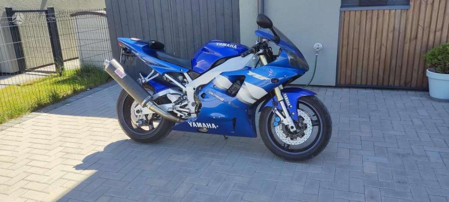 Zils Yamaha R1 2000 Klaipėda, ar dzinēja tilpumu 1.00 L un nobraukumu 77 tūkst. km par 2000 €, foto 7 vietnē AUTOMOTO.COM.LV