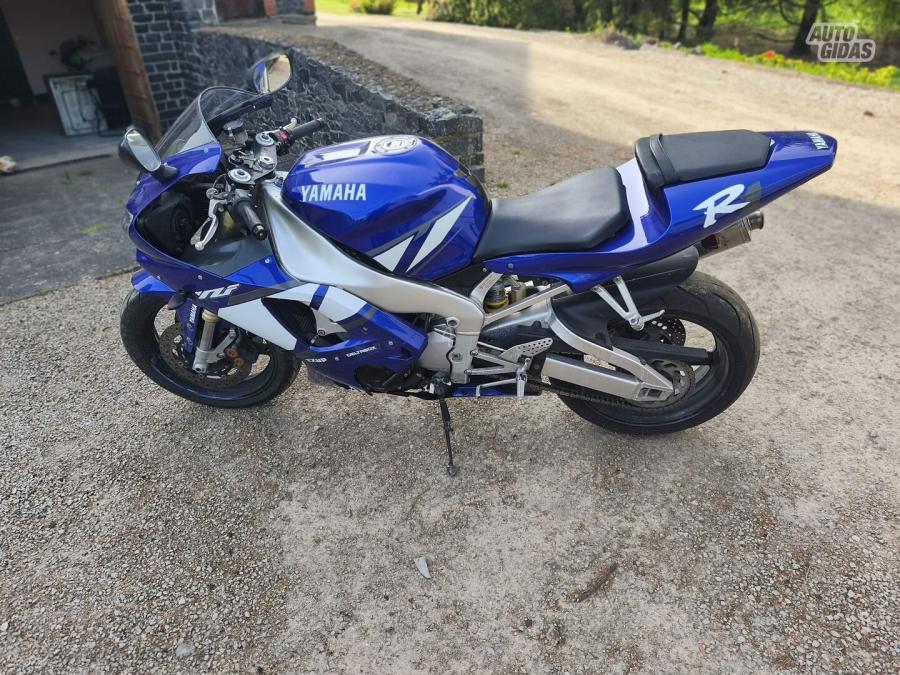Синий Ямаха R1 2001 в Пасвалис, объемом двигателя 1.00 л и пробегом 0 тыс. км за 2450 €, фото 4 на AUTOMOTO.COM.LV