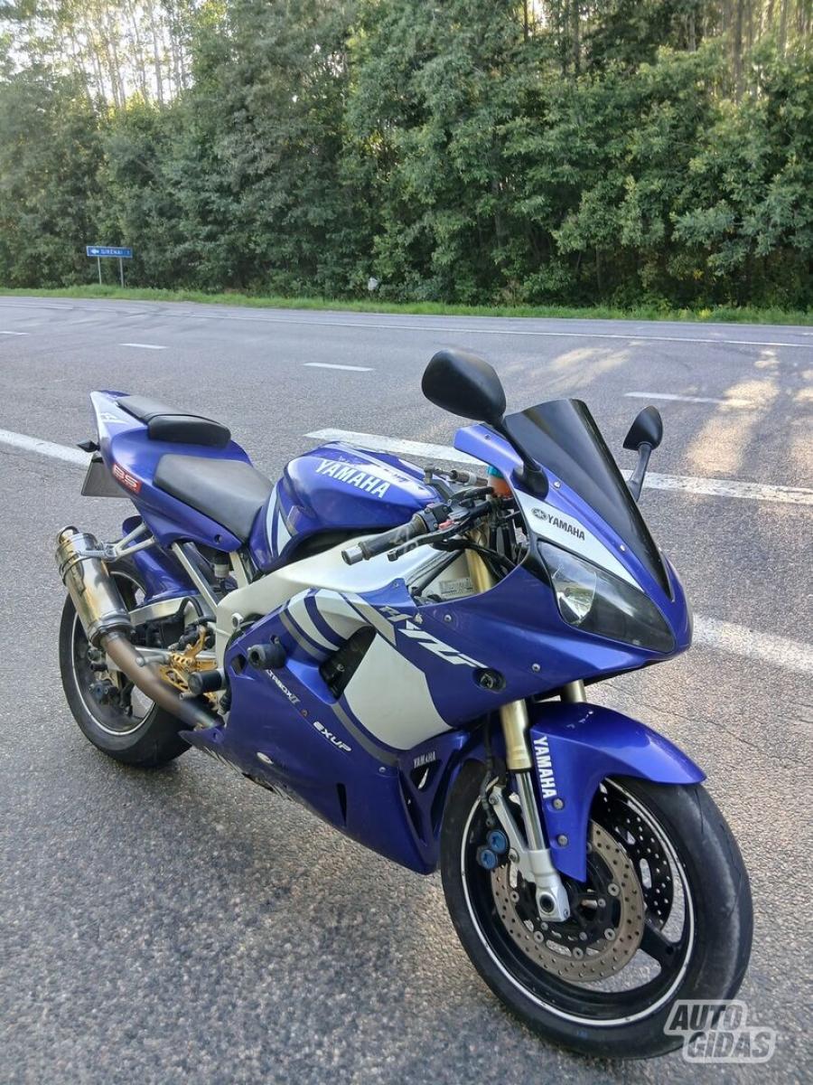 Zils Yamaha R1 2001 Šilalė, ar dzinēja tilpumu 1.00 L un nobraukumu 0 tūkst. km par 2000 €, foto 1 vietnē AUTOMOTO.COM.LV