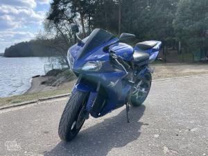 Zils Yamaha R1 2002 Kauņa, ar dzinēja tilpumu 1.00 L un nobraukumu 33 tūkst. km par 3399 €, foto 3 vietnē AUTOMOTO.COM.LV